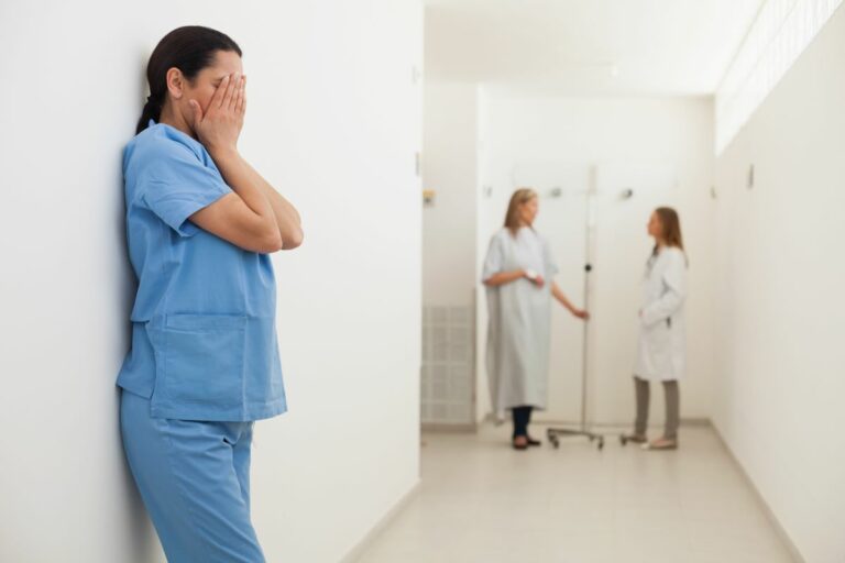 10 Tips for Dealing With Difficult Patients | IntelyCare