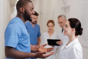 How to Set Up a Nurse Mentorship Program | IntelyCare