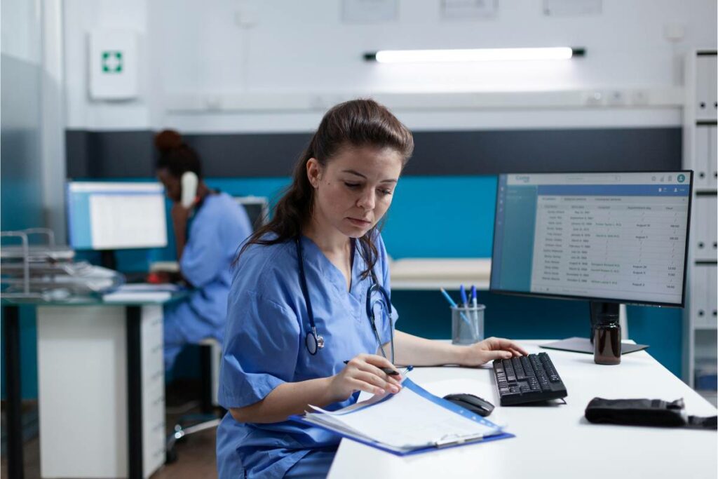 A Guide to Mandatory Overtime for Nurses | IntelyCare
