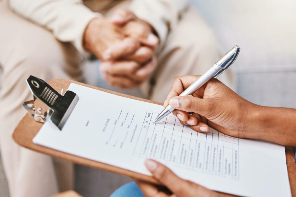 What's the Best Nursing Clipboard? | IntelyCare