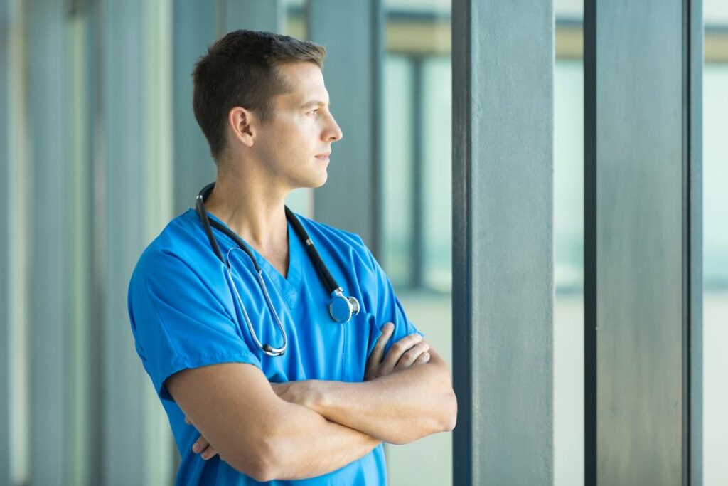 5 Ways to Improve Critical Thinking in Nursing | IntelyCare