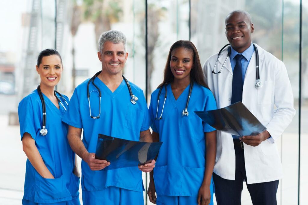 Is There a Chain of Command in Nursing? | IntelyCare