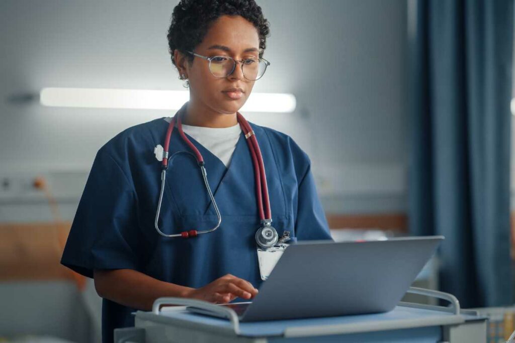 10+ Types of Nurse Practitioners | IntelyCare