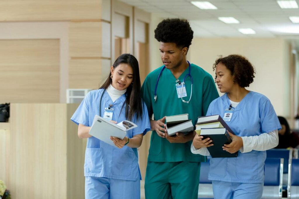 Grand Nursing Theories: What They Mean for Nurses | IntelyCare
