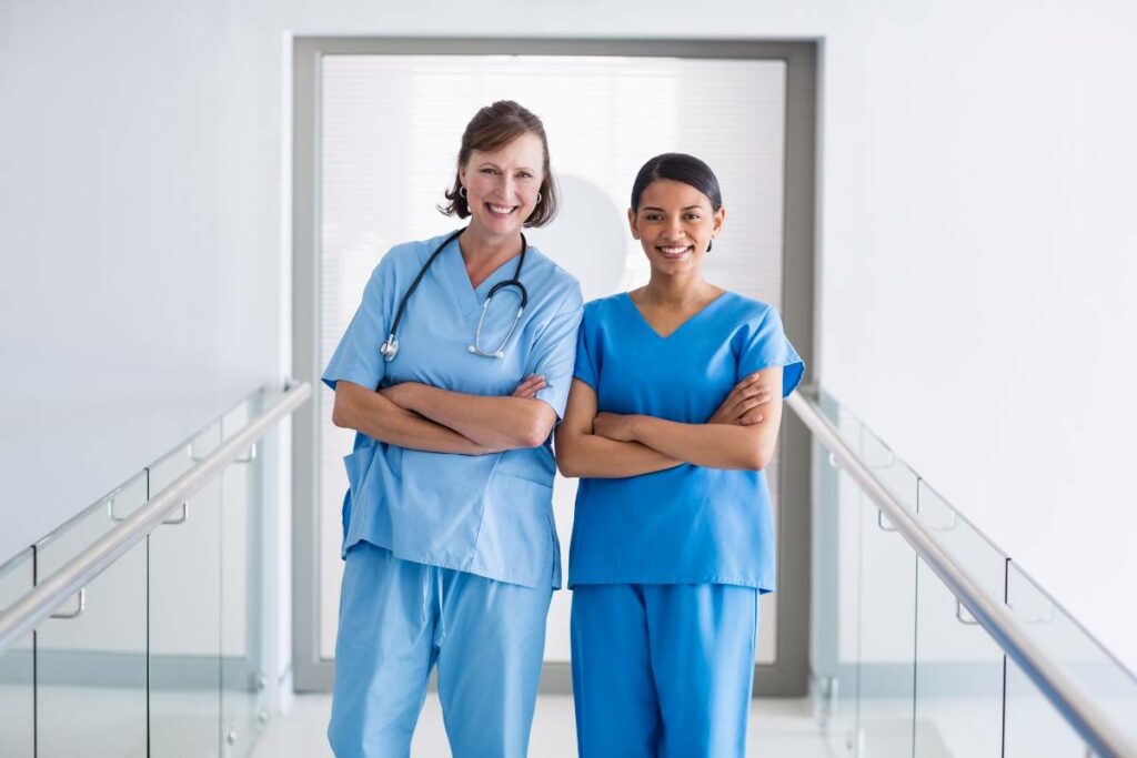 What Do Nurses Wear? History of Nurse Dress Codes | IntelyCare