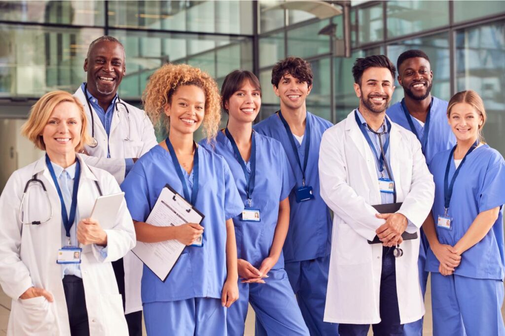 Networking in Nursing: 10 Tips to Get Connected | IntelyCare