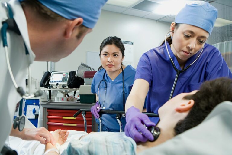 SICU Nurse Job Description Template | IntelyCare