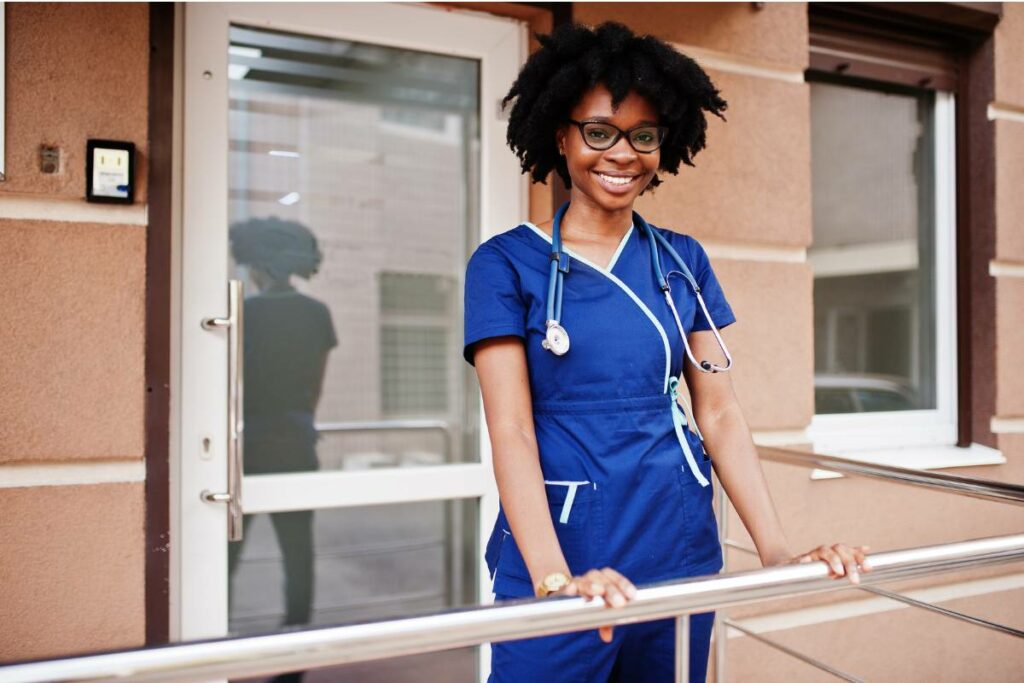 How to Become an RN in Maryland: 4 Steps | IntelyCare