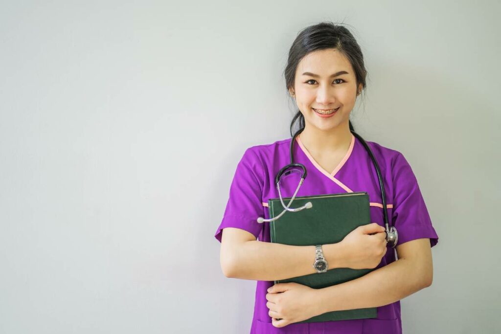 How to Go From LPN to RN | IntelyCare