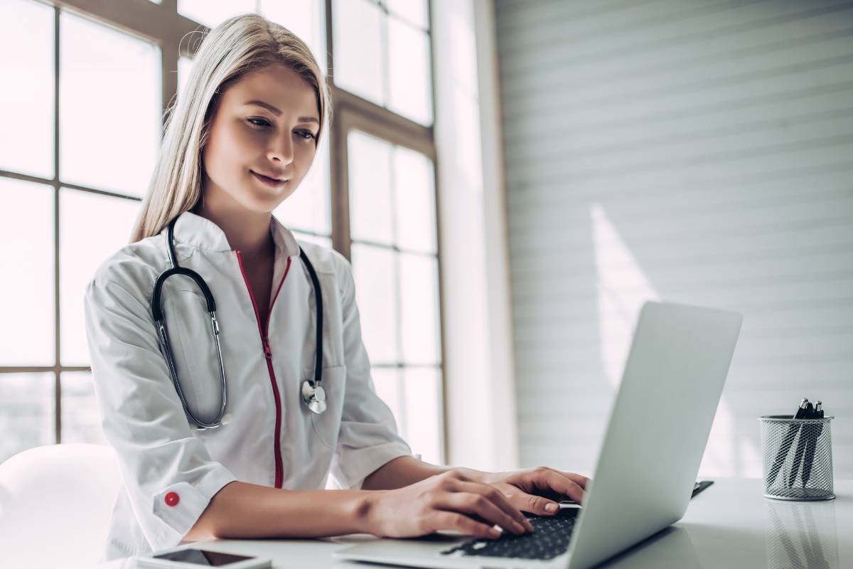 Find a Nursing Forum: 11 Options to Check Out | IntelyCare